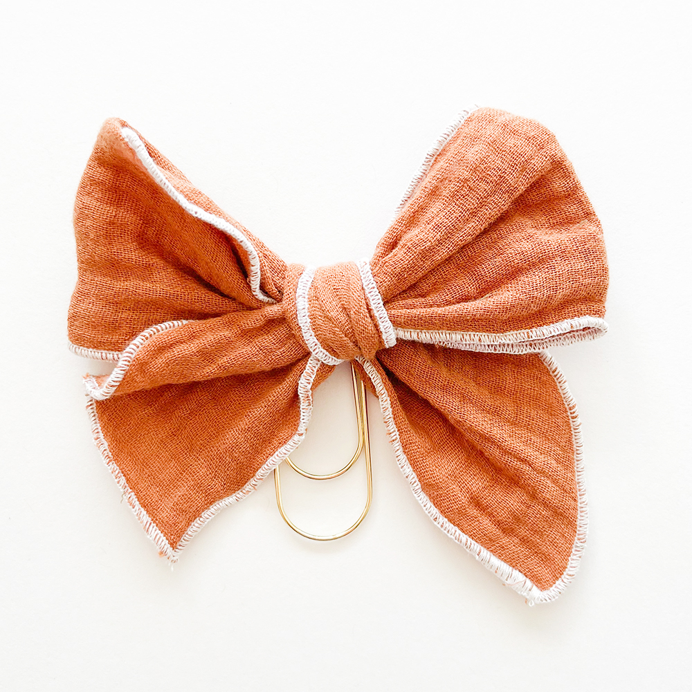 Bow Clip | Rust - Illustrated Faith